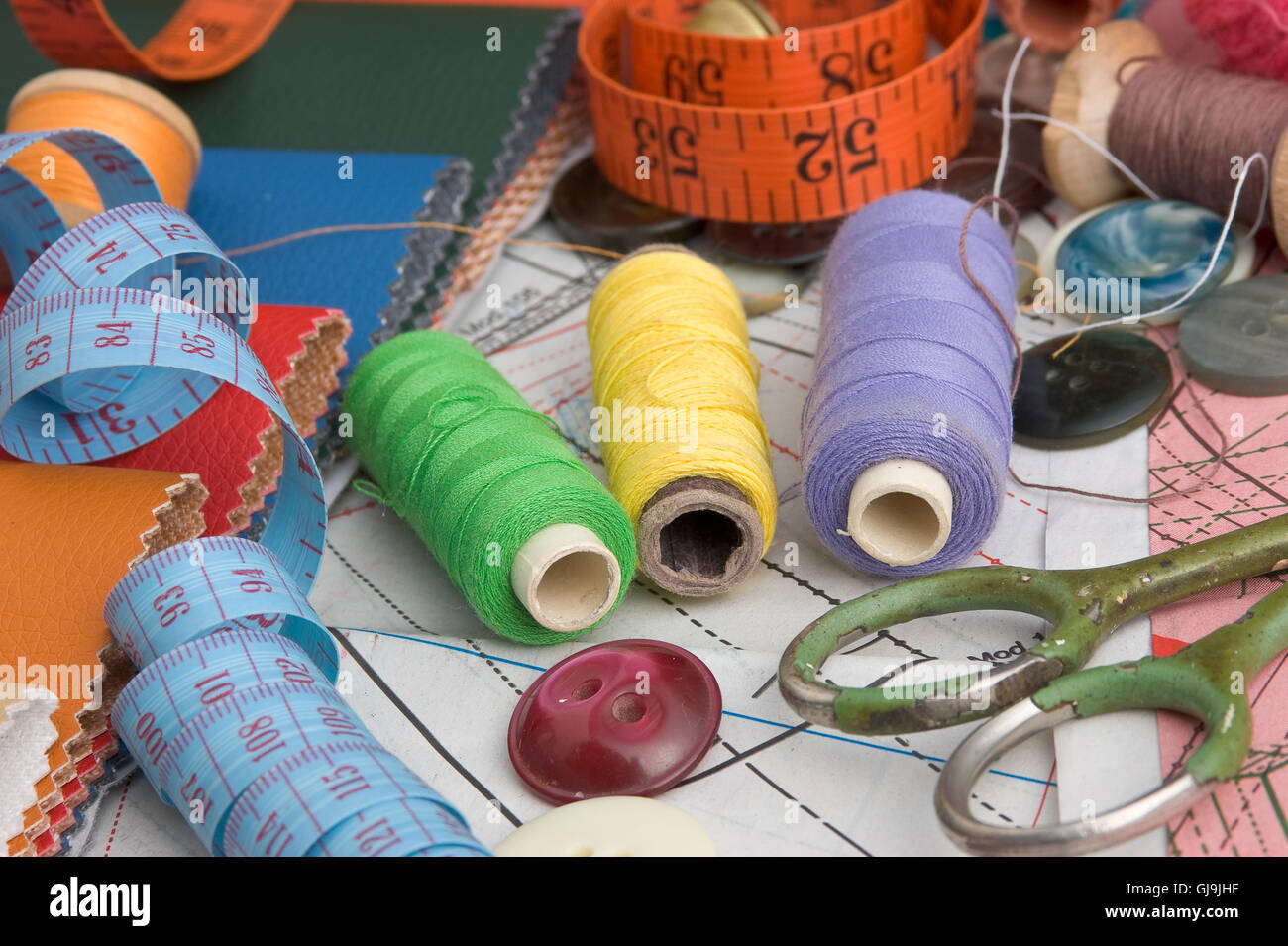 Vintage sewing supplies hi-res stock photography and images - Alamy