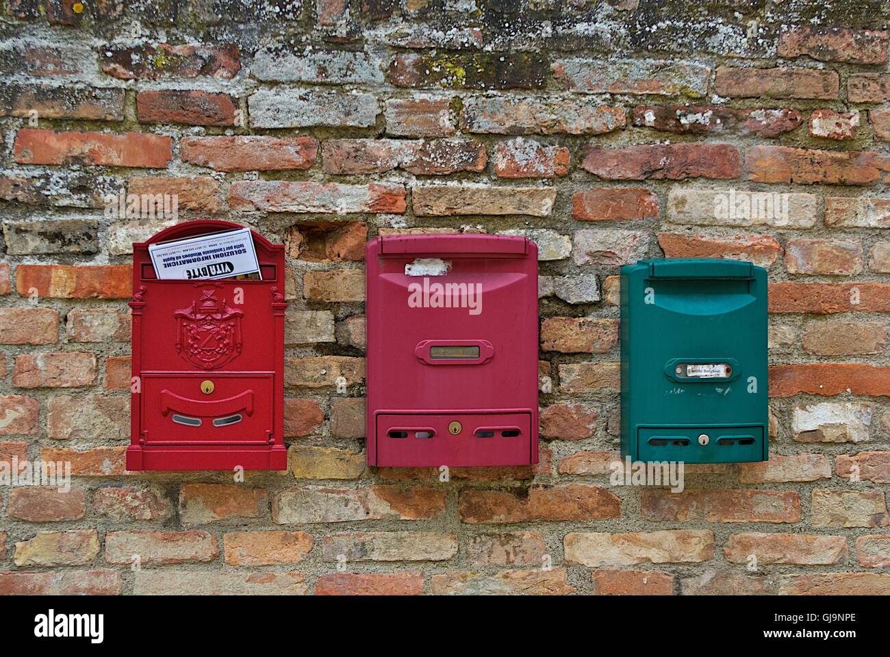 Pink post box hi-res stock photography and images - Alamy