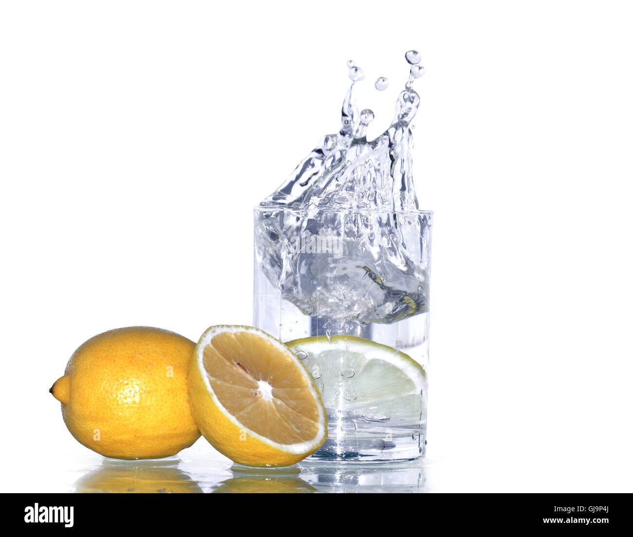 Lemonade splash hi-res stock photography and images - Alamy