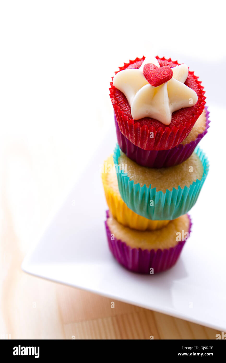 Birthday cupcake tower hi-res stock photography and images - Alamy