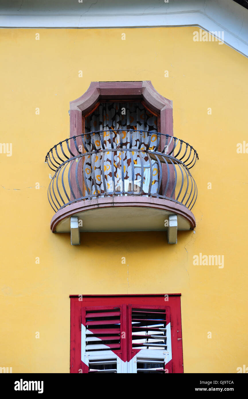 Roman red curtain hi-res stock photography and images - Alamy
