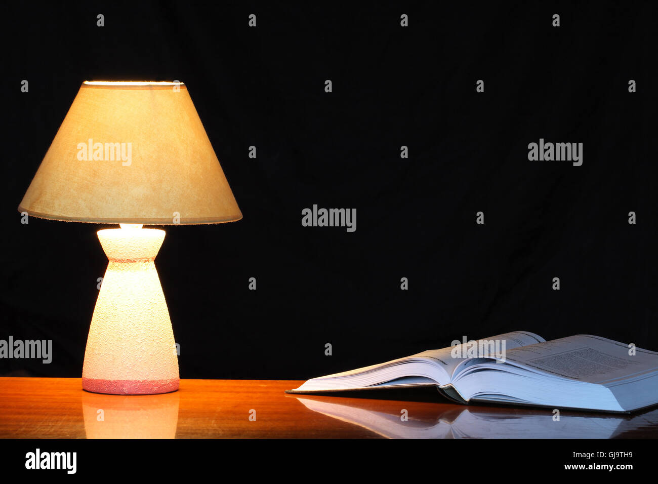 Table reading lamp hi-res stock photography and images - Alamy