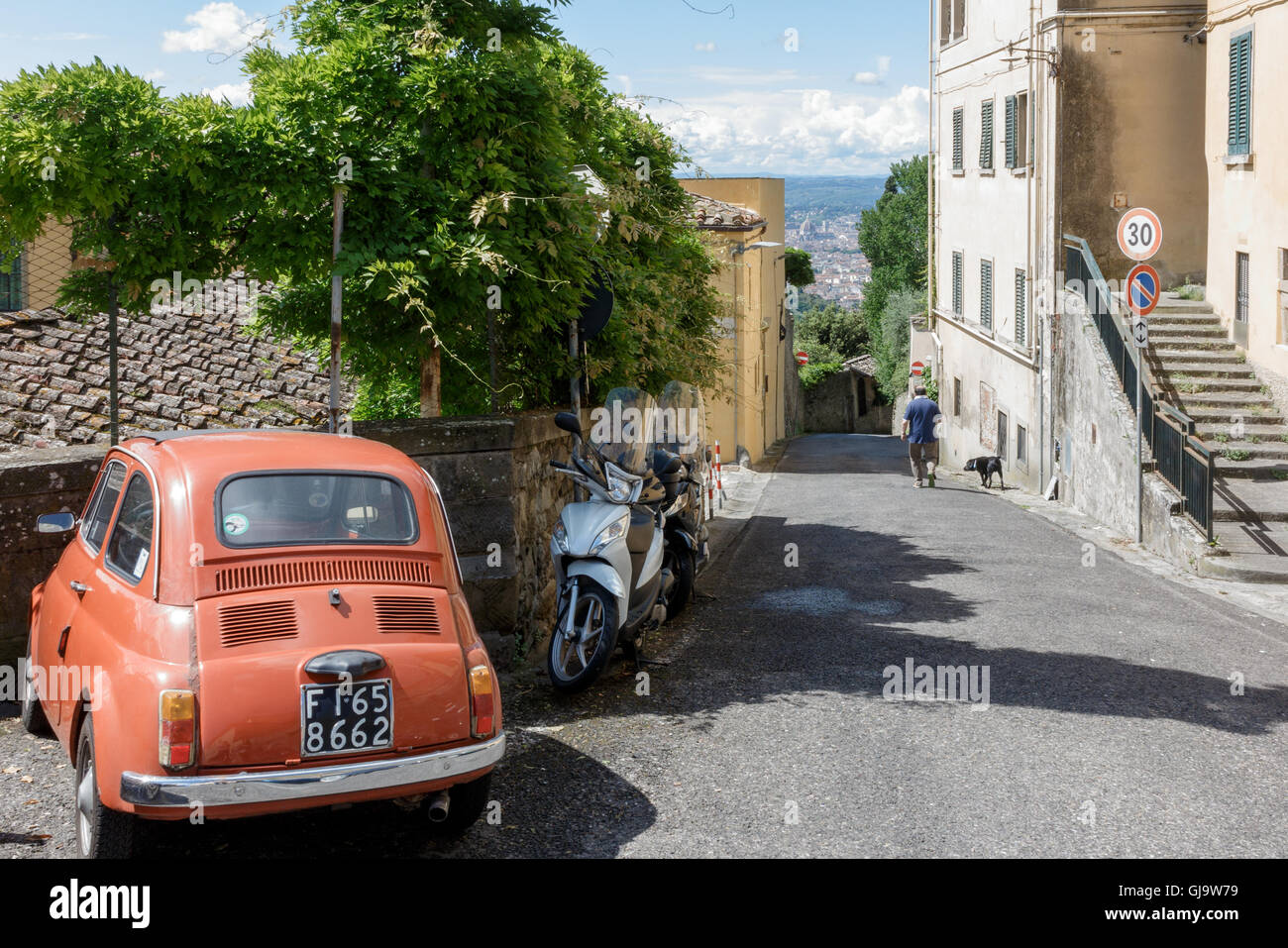 Fiat 500, 'Cinquecento' on hill in Fiesole, Tuscany, Italy Stock Photo ...