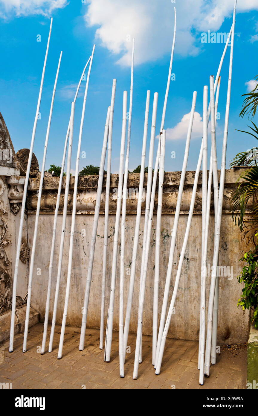 Old wood pole hi-res stock photography and images - Alamy