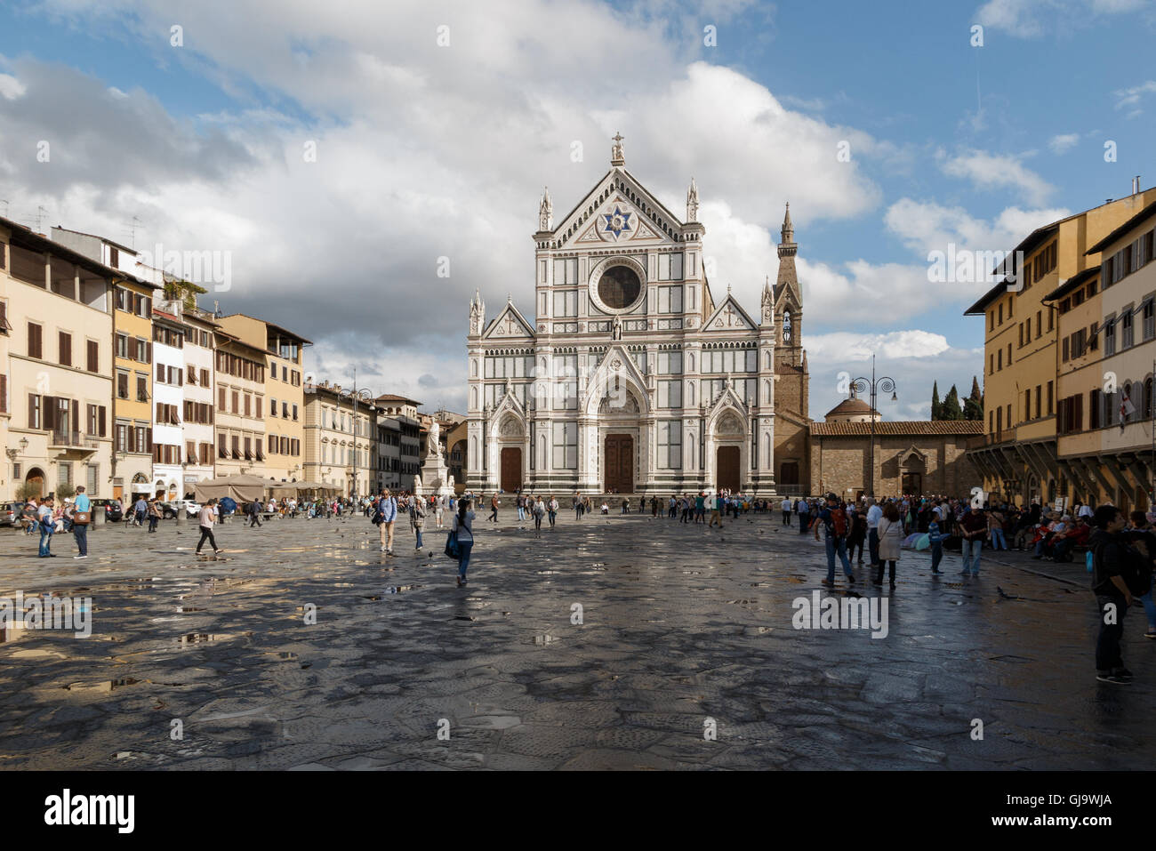 The Basilica di Santa Croce (Basilica of the Holy Cross), Florence ...