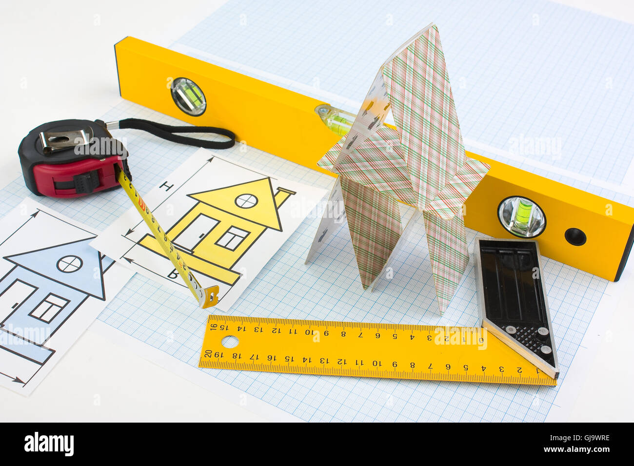 Construction of cards hi-res stock photography and images - Alamy