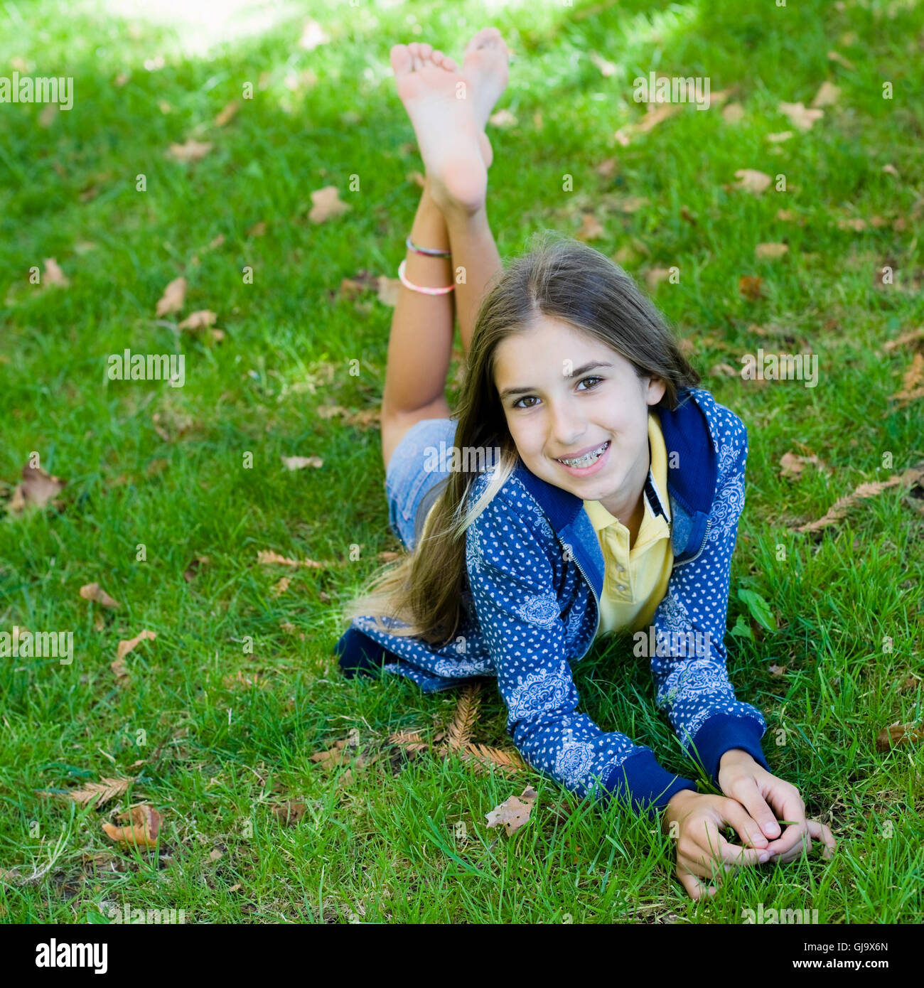 Portrait of Smiling Tween Girl Stock Photo - Alamy