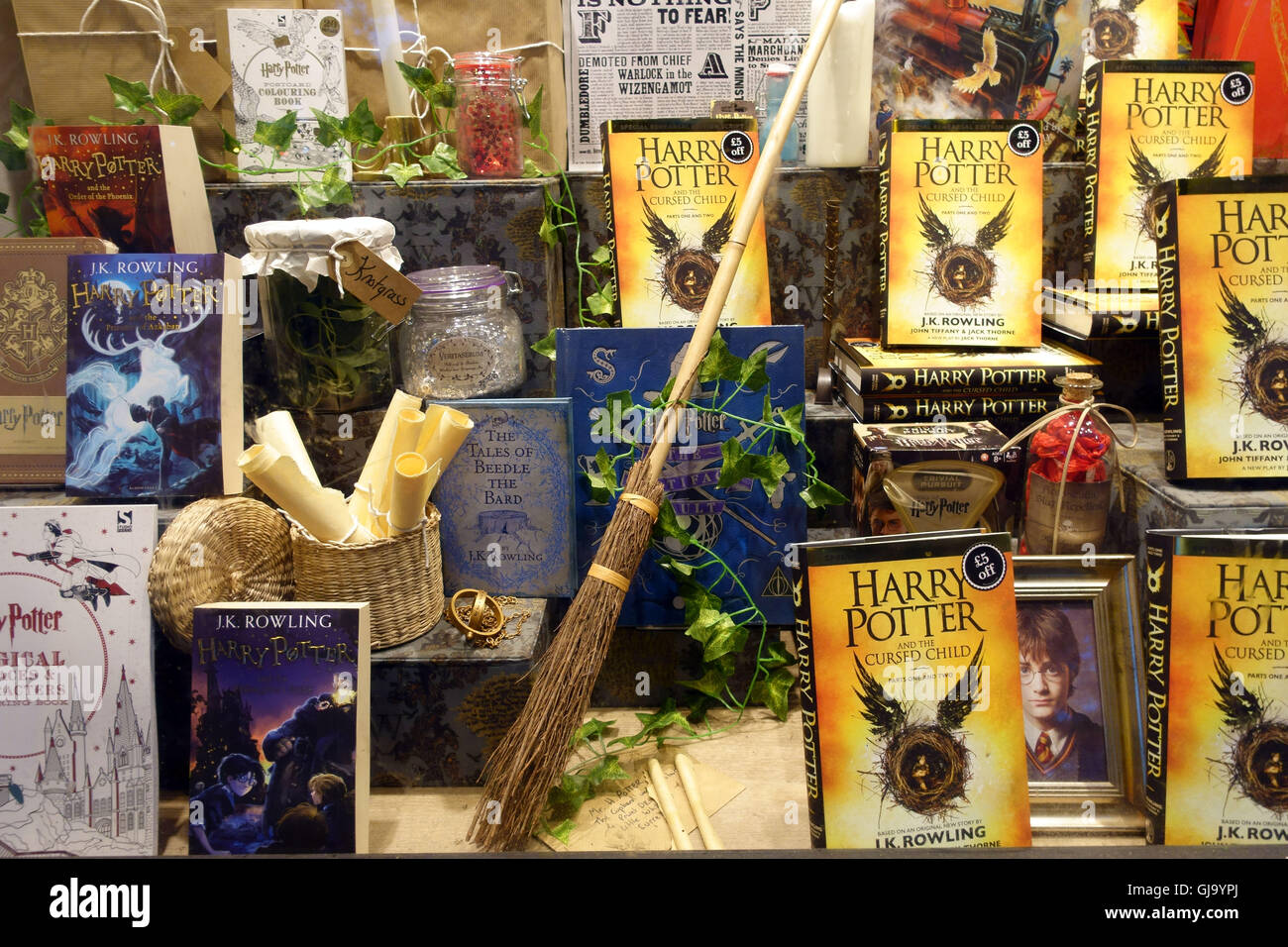 Harry Potter display in London bookshop window Stock Photo - Alamy