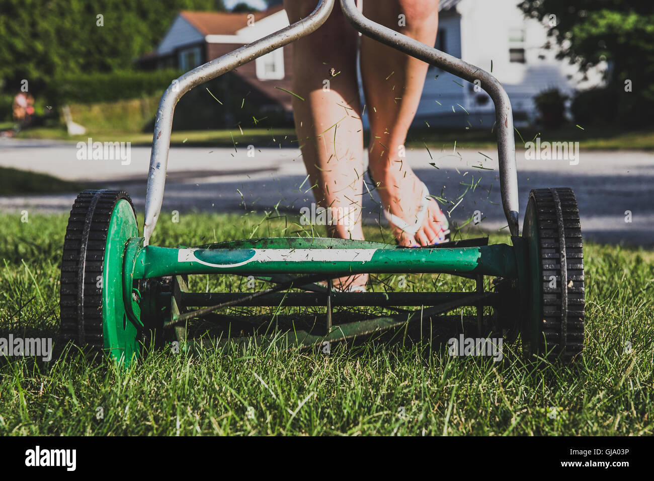 Mow the lawn hi-res stock photography and images - Alamy
