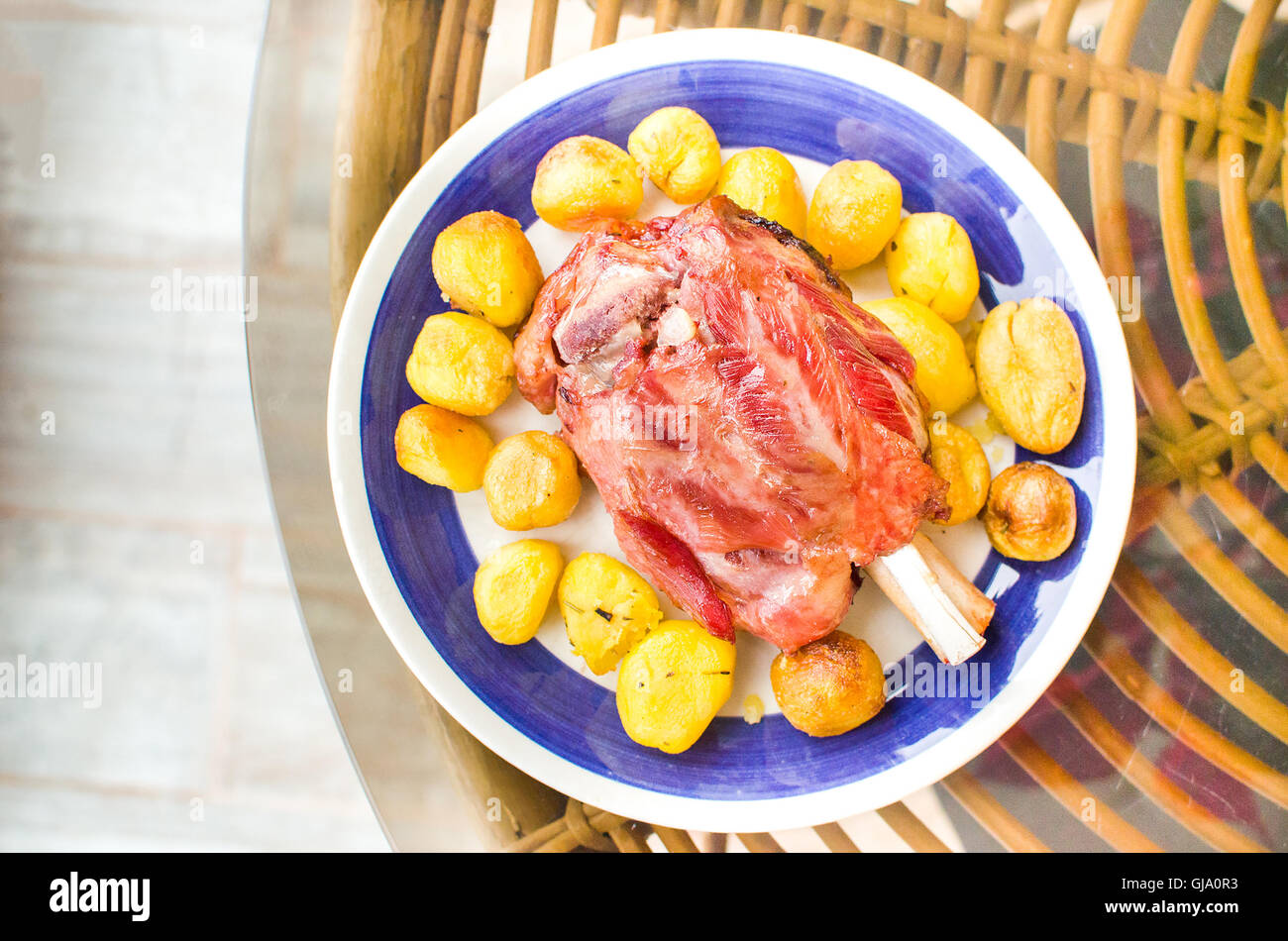 Shank bone hi-res stock photography and images - Alamy