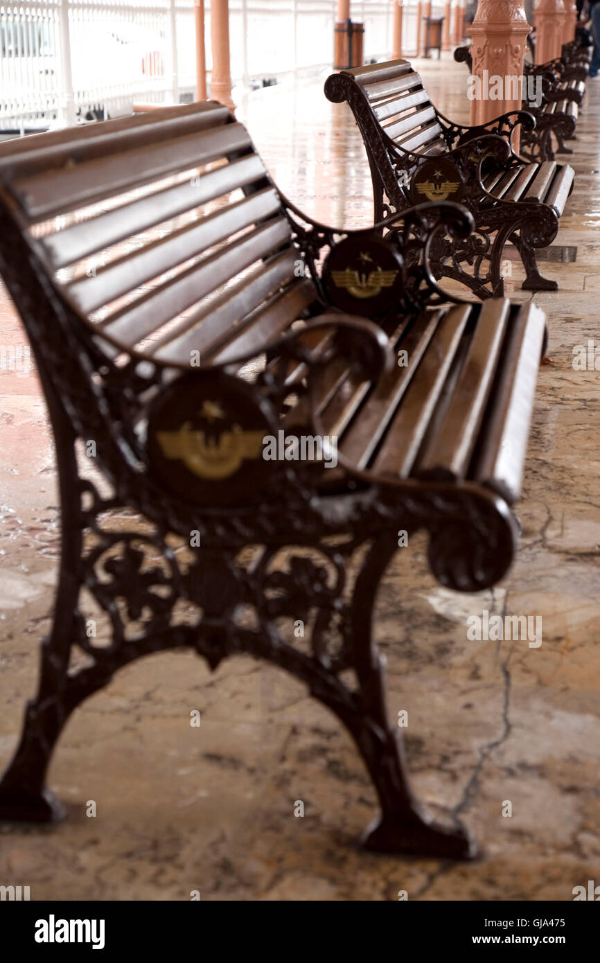 Architecture, railway station, bench, structure Stock Photo - Alamy