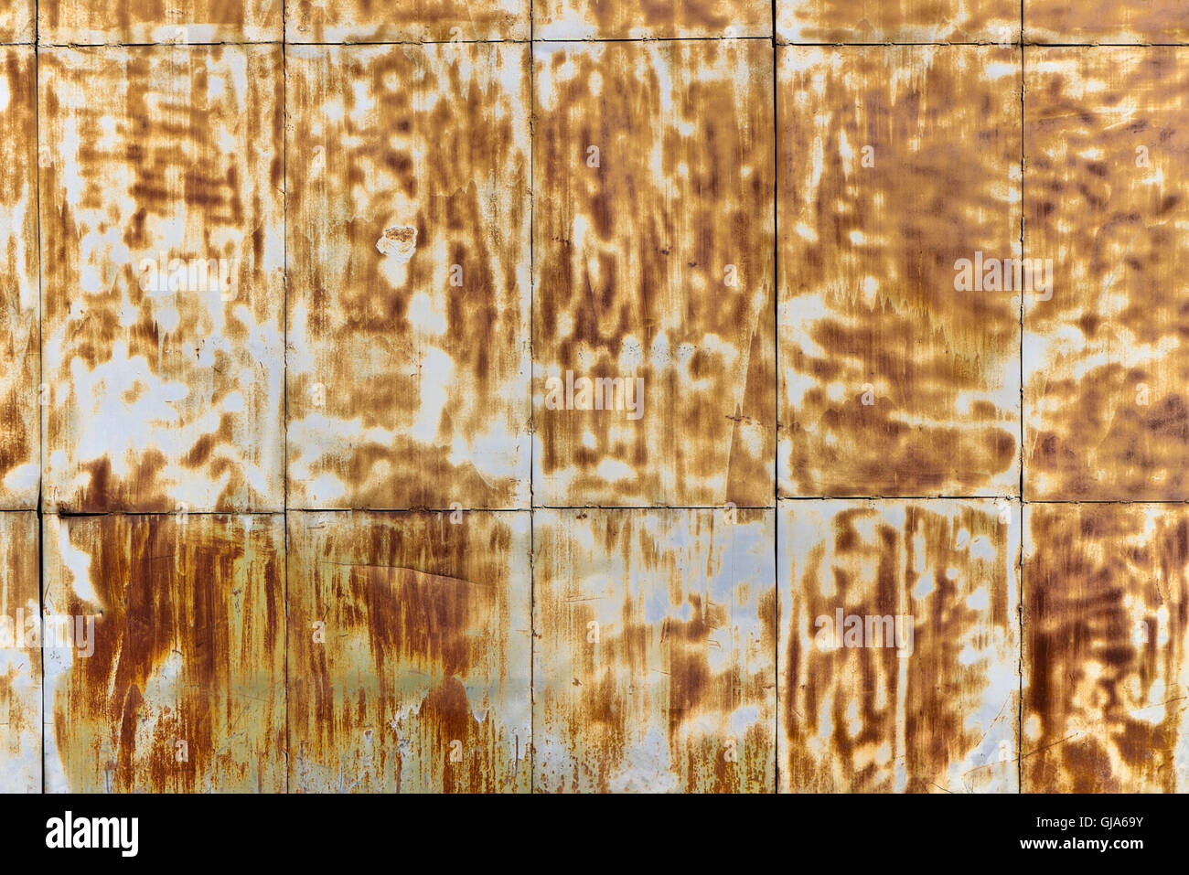 Rusted metal panel hi-res stock photography and images - Alamy