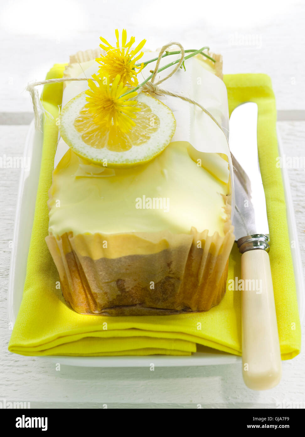 Lemon cake with flowers Stock Photo - Alamy