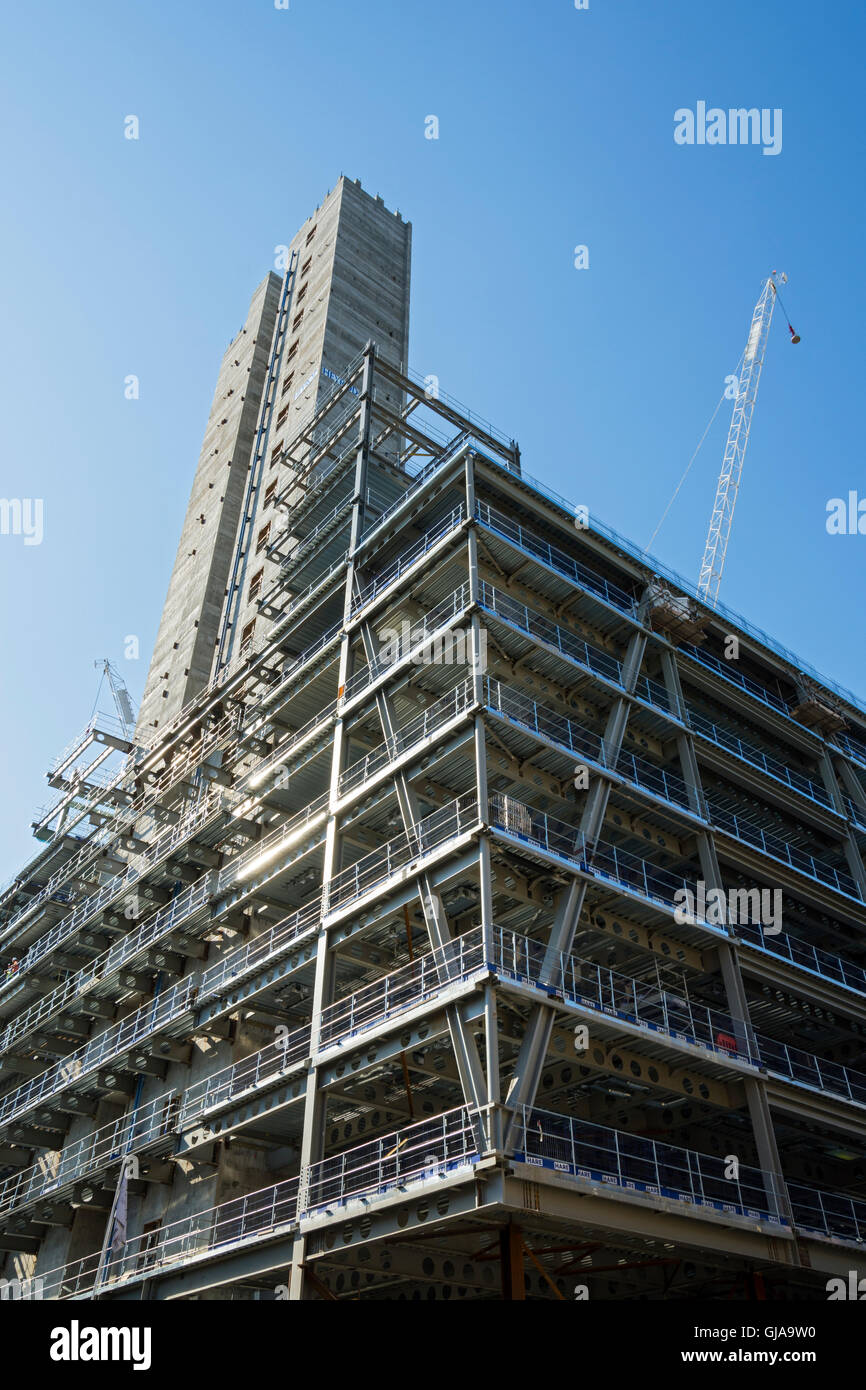 The No.1 Spinningfields office development under construction ...