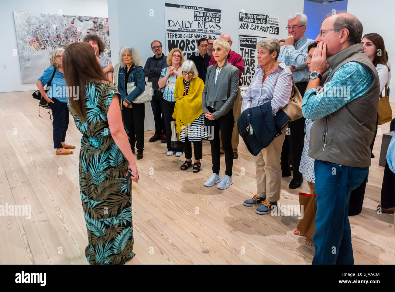 New York City, NY, USA, Crowd of Tourists Listening to Tour Guide ...