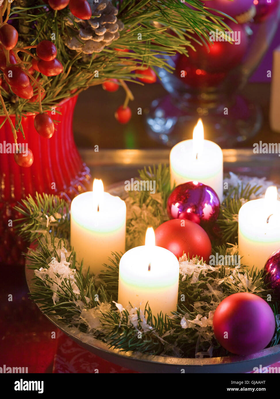 advent wreath with snow and bouquet Stock Photo - Alamy