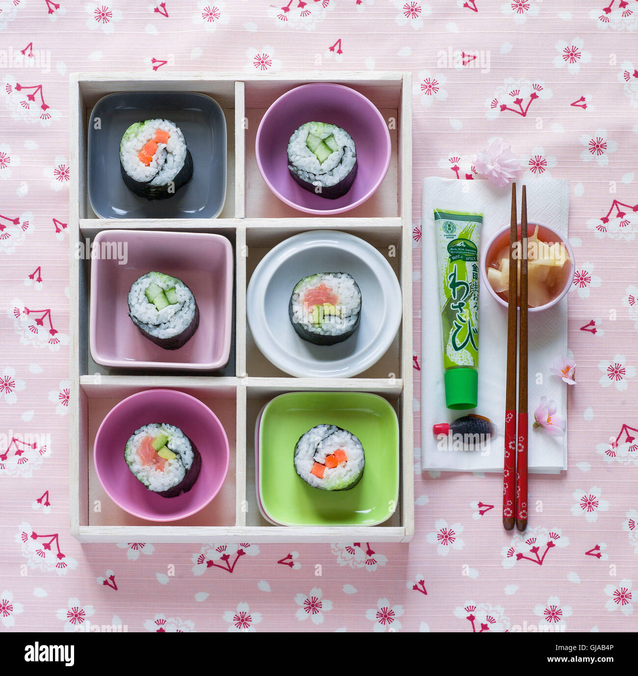 Sushi japan family hi-res stock photography and images - Alamy