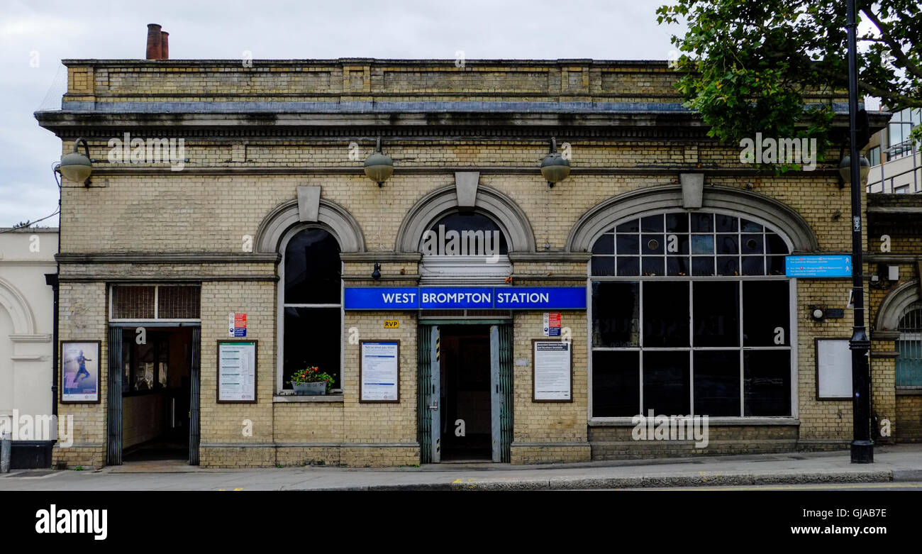 West Brompton Station Stock Photo - Alamy