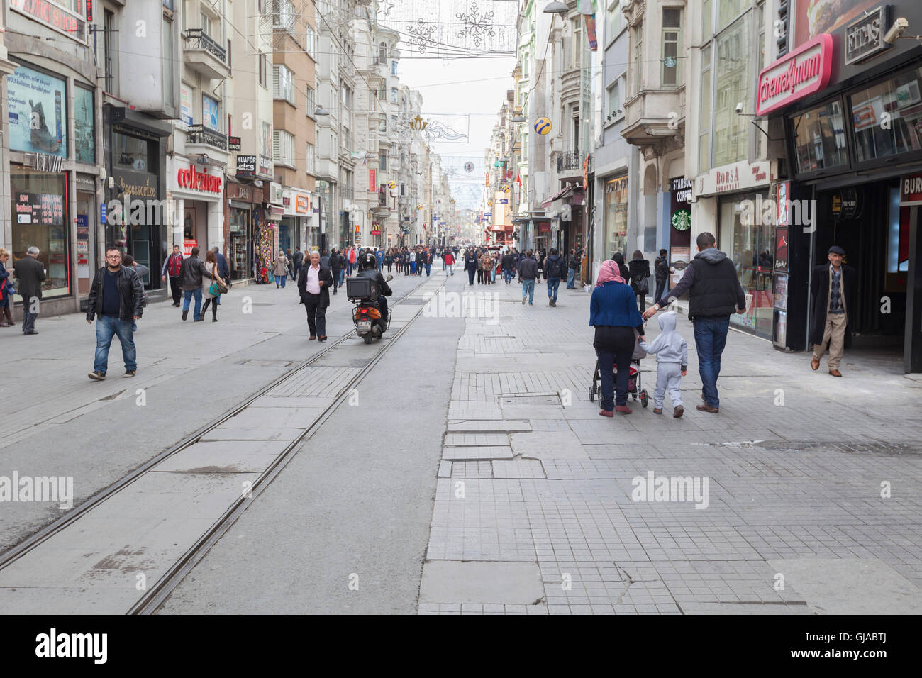 Istiklal Caddesi shopping street, Istanbul, Turkey Stock Photo - Alamy