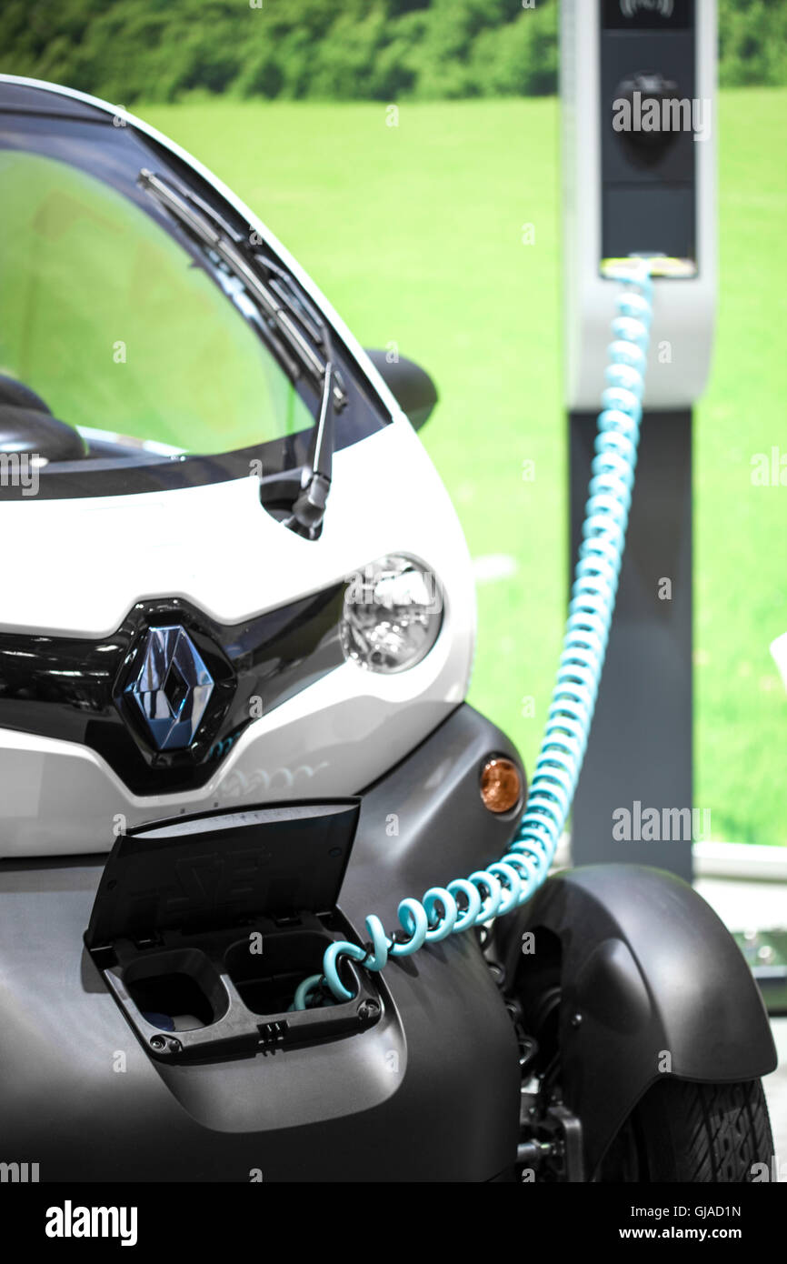 Electric Clapper High Resolution Stock Photography and Images - Alamy