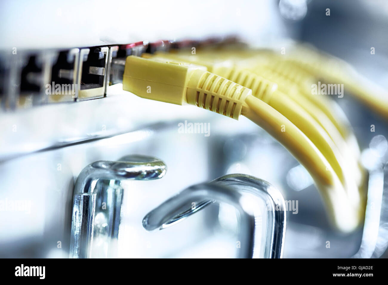 Yellow cabling hi-res stock photography and images - Alamy