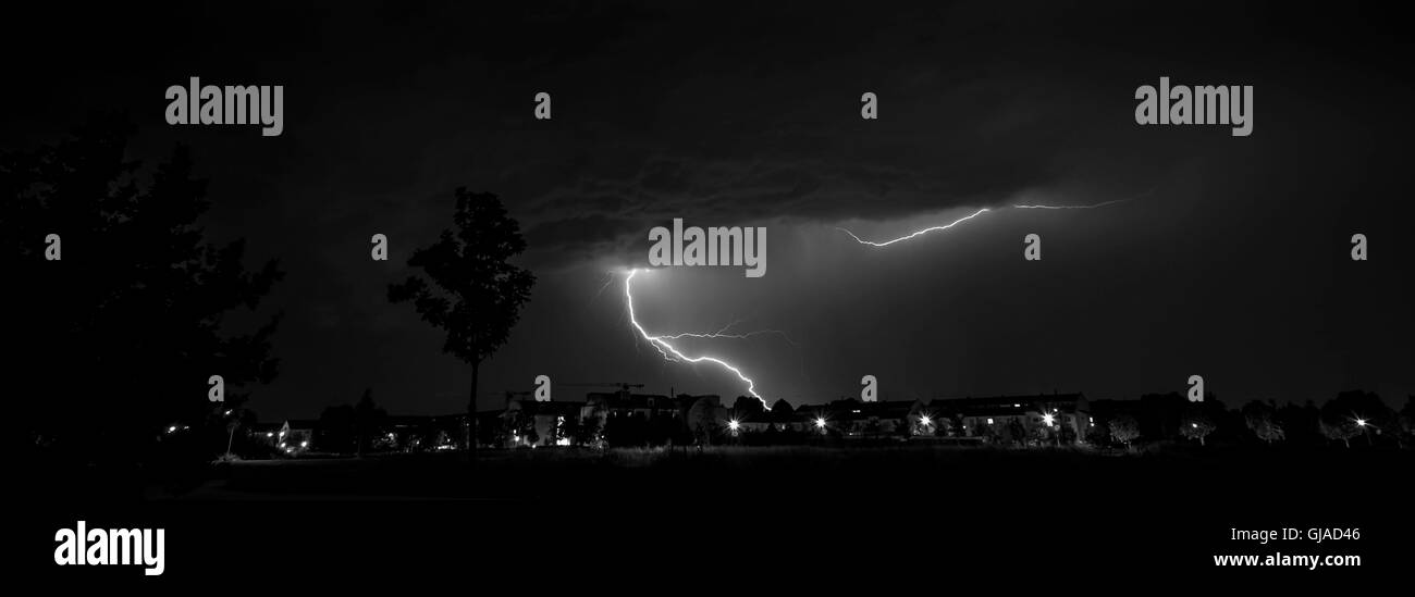 Lightning strike Black and White Stock Photos & Images - Alamy