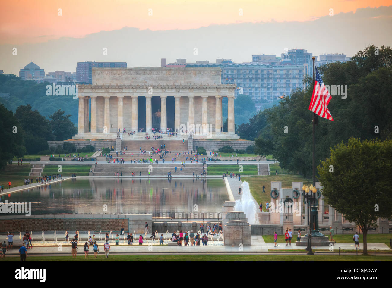 WASHINGTON, DC - SEPTEMBER 1: Abraham Lincoln memorial with people on ...