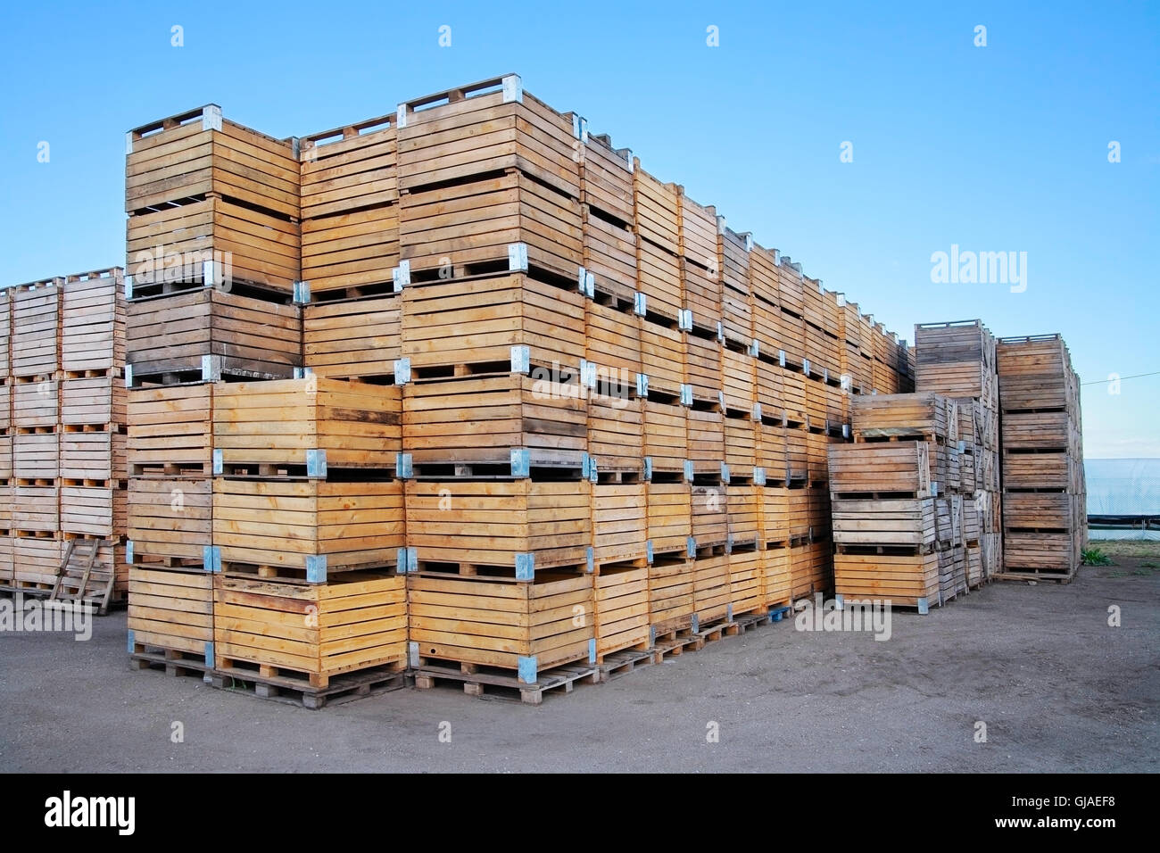 Warehouse stock boxes hi-res stock photography and images - Alamy