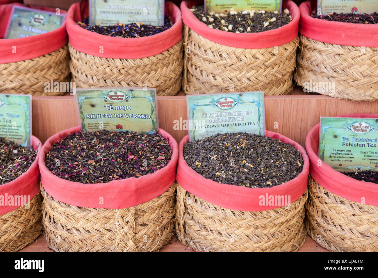 Traditional medicine market hi-res stock photography and images - Alamy