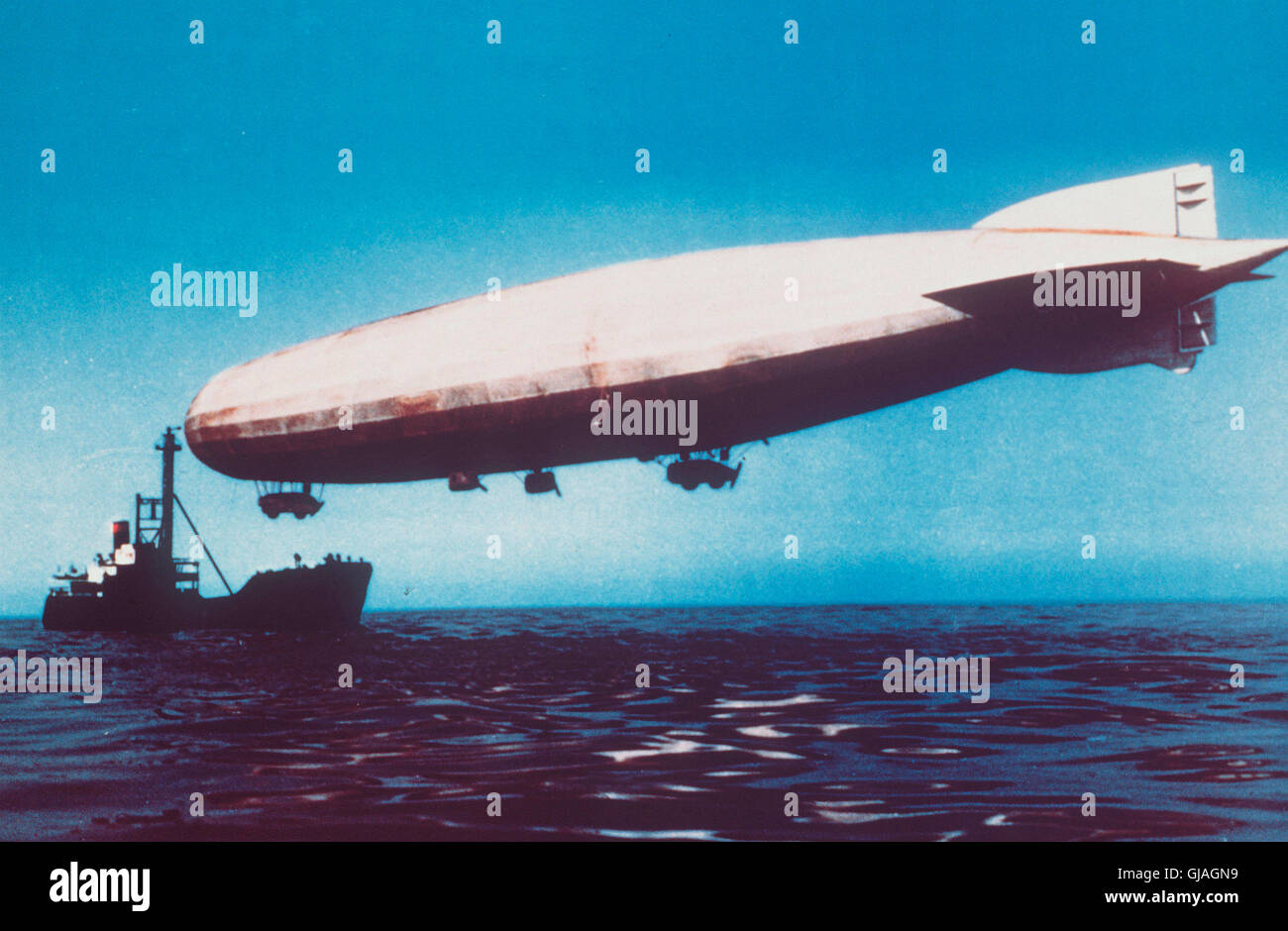 ZEPPELIN Erster Weltkrieg: Die deutsche Wehrmacht bringt die ersten ...