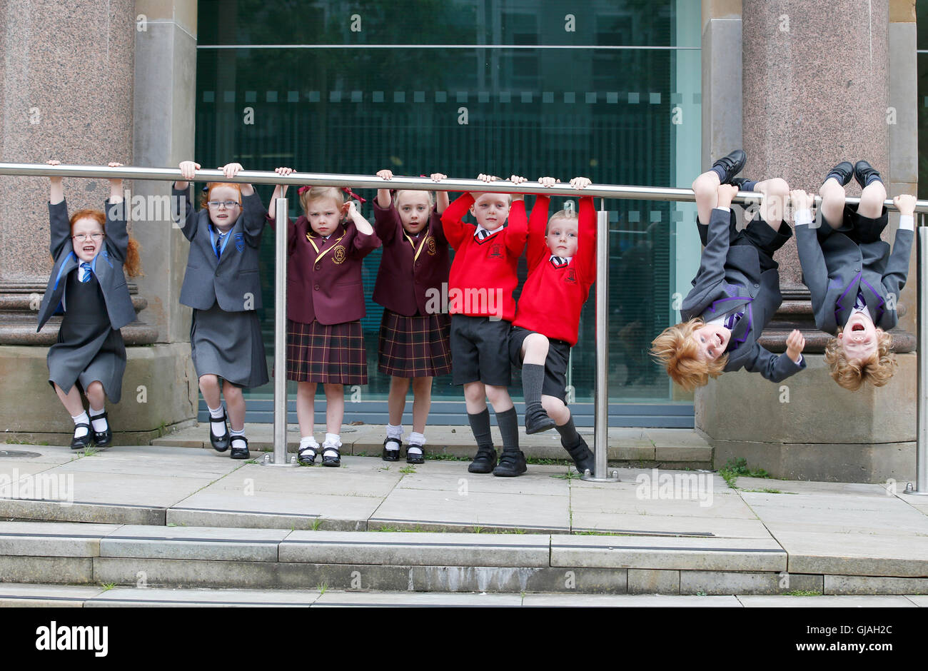 (left to right) Caragh and Sophie Doig (5), Jessica and Lauren Egan (5 ...