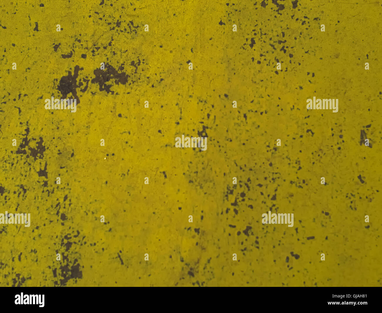 Yellow painted steel hi-res stock photography and images - Alamy