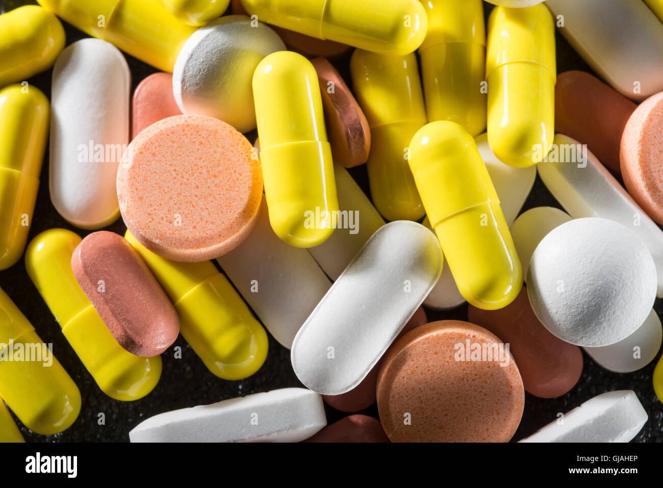 Capsulse hi-res stock photography and images - Alamy