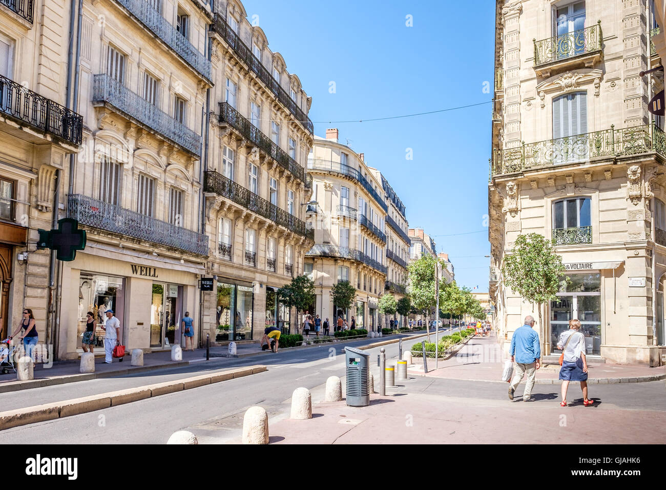Montpellier street scene hi-res stock photography and images - Alamy