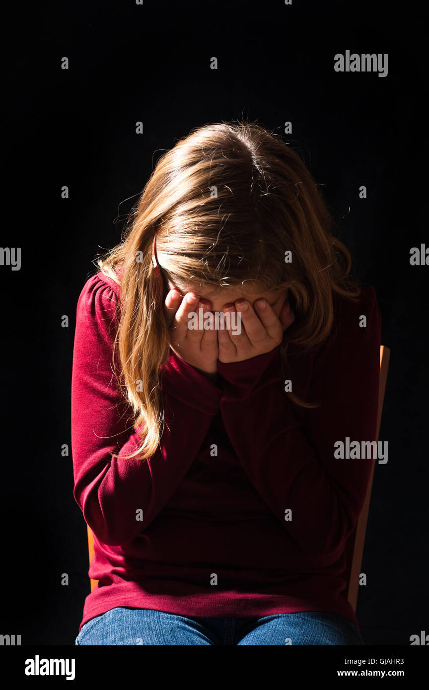 Concept domestic violence child hi-res stock photography and images - Alamy