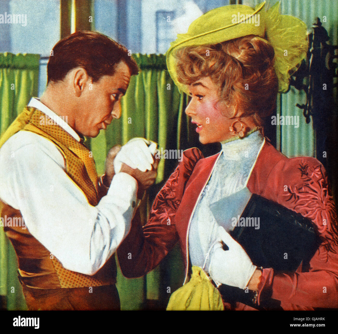 Shirley maclaine can can 1960 hi-res stock photography and images - Alamy