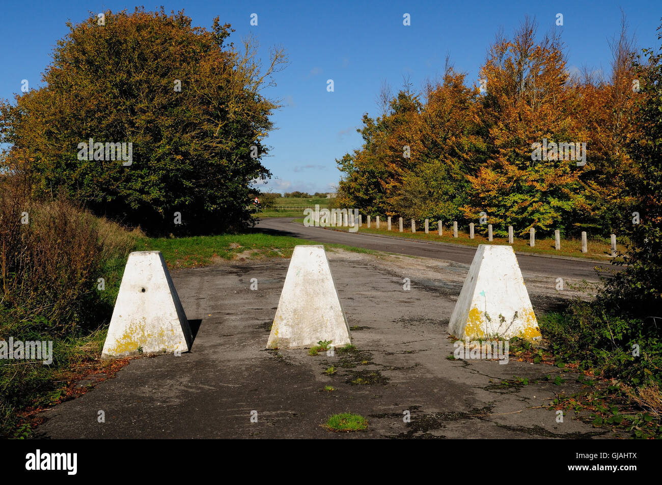 ‘dragon’s teeth road hi-res stock photography and images - Alamy