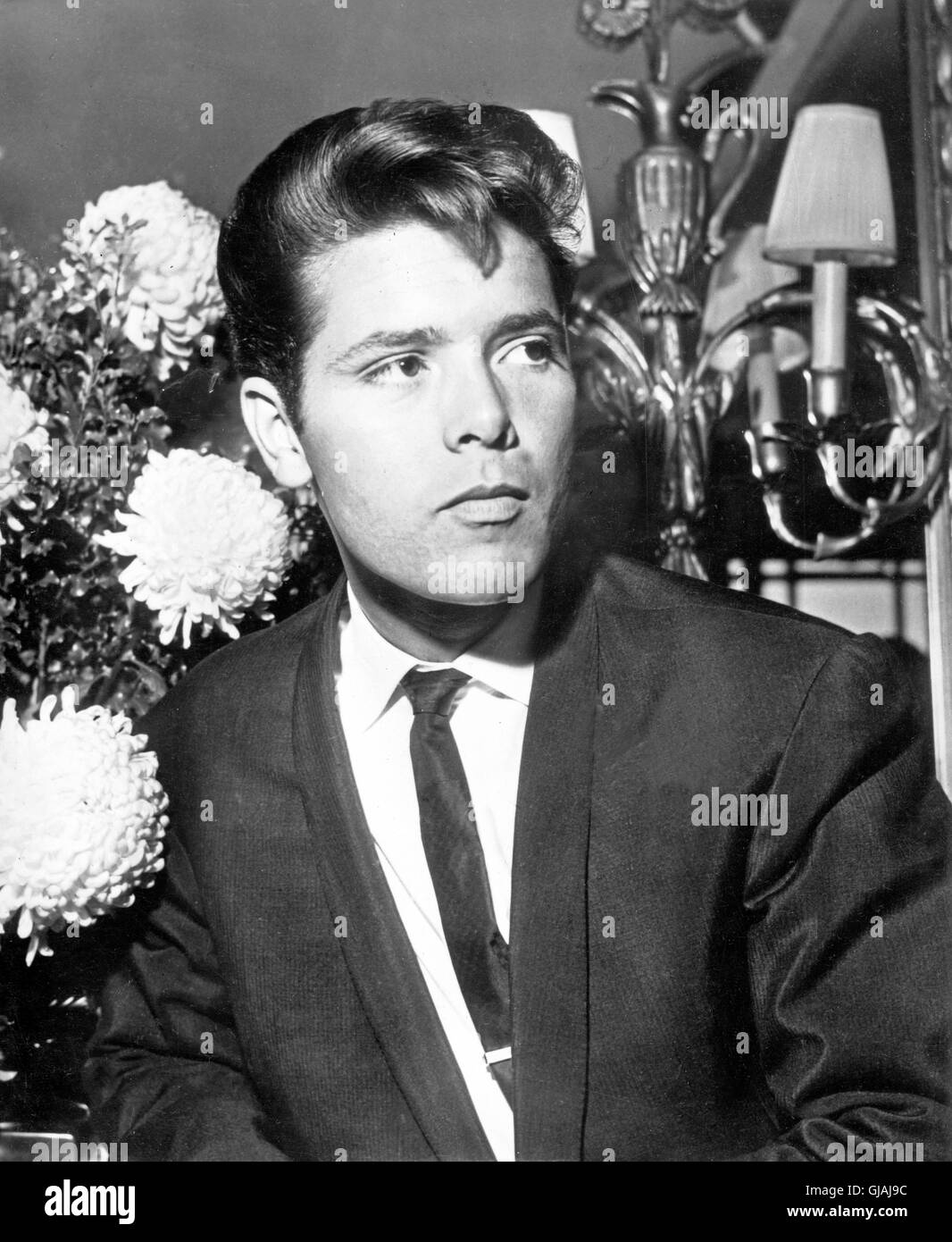 Pop singer 1960s hi-res stock photography and images - Alamy