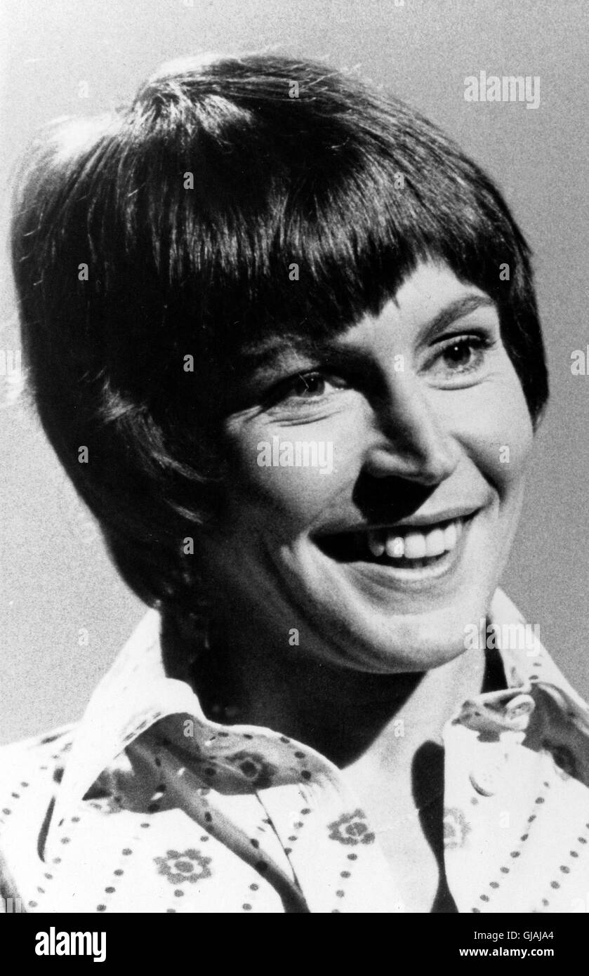 Helen reddy 1970s hi-res stock photography and images - Alamy