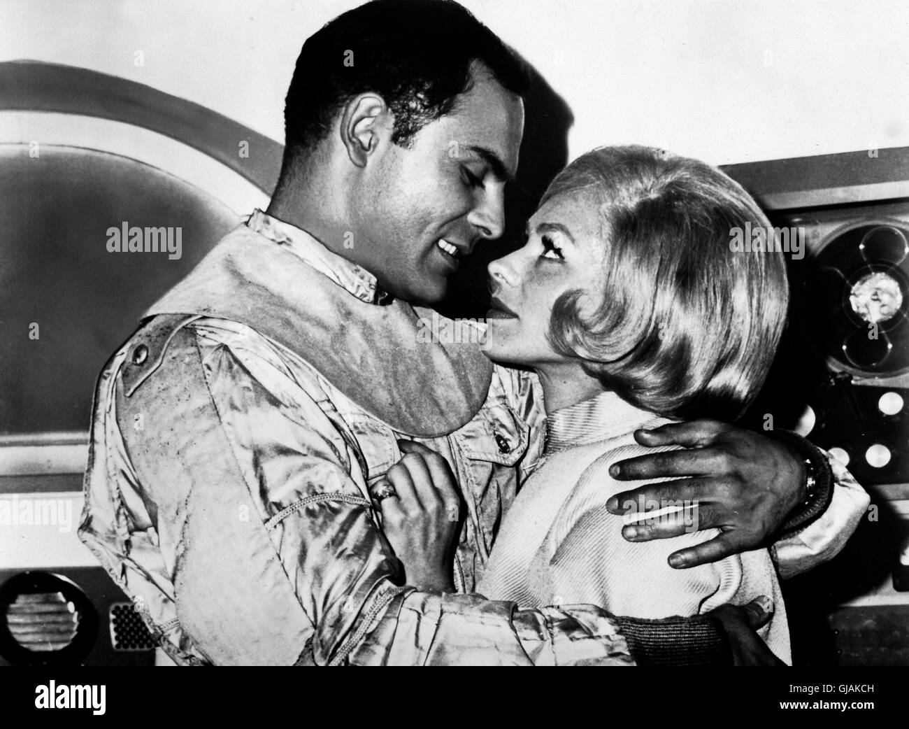 Judi Meredith Queen Of Blood Queen Of Blood 1966 | Queen Of Blood,