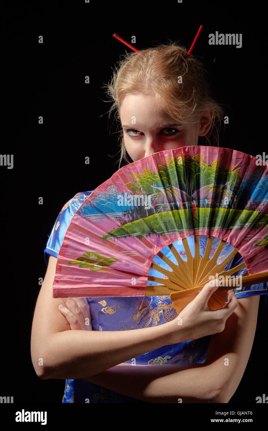 Girl japanese fan hi-res stock photography and images - Alamy