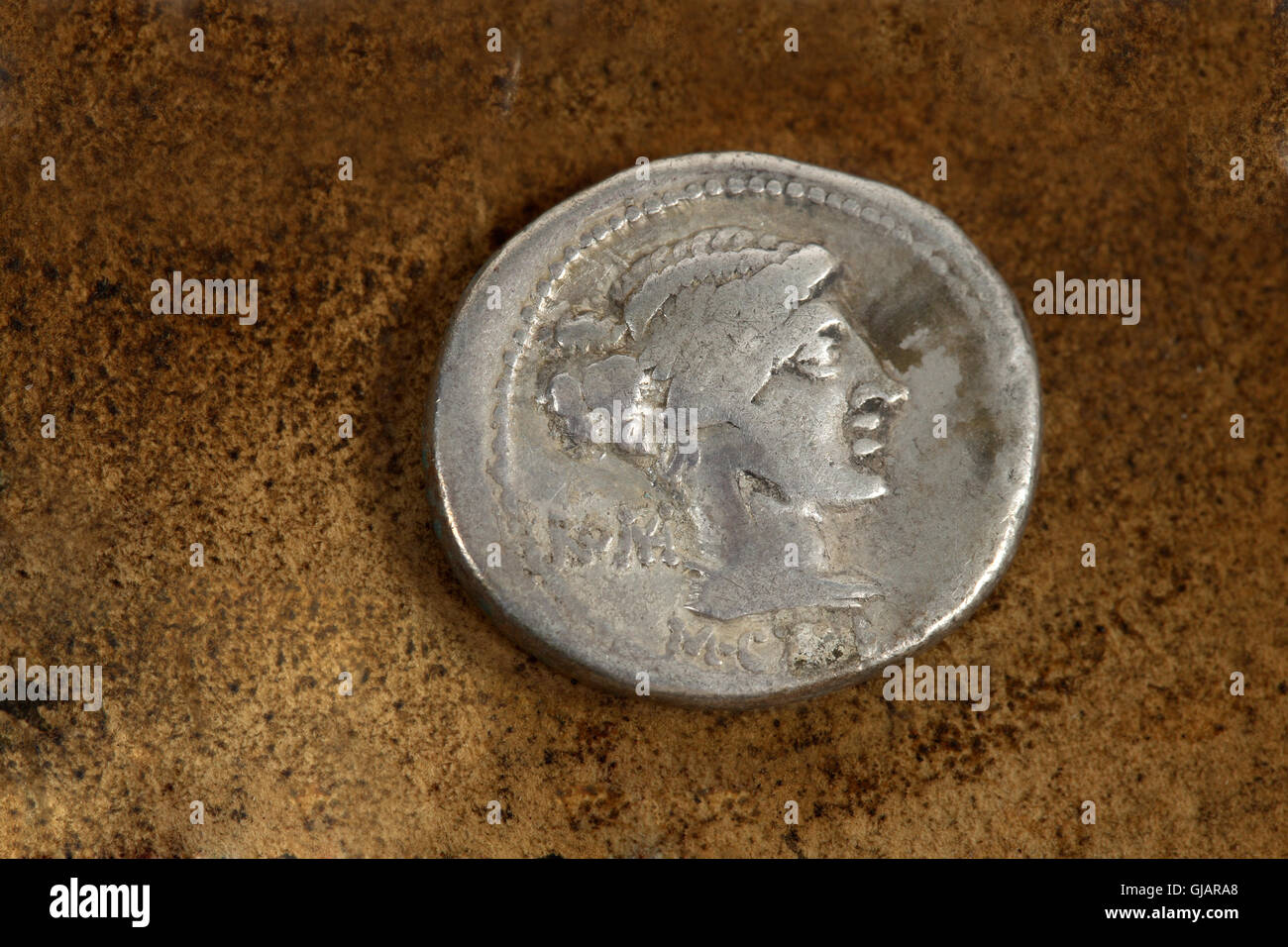 Silver coin roman hi-res stock photography and images - Alamy
