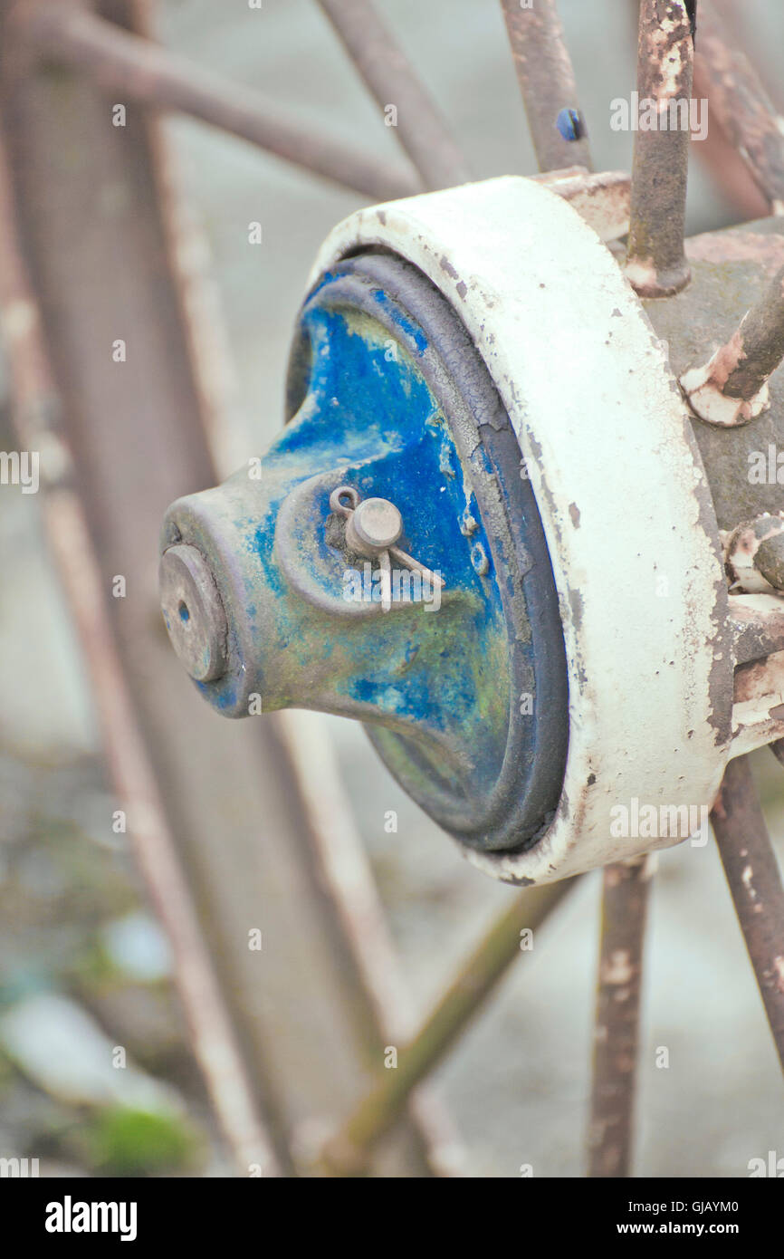 Iron hub hi-res stock photography and images - Alamy