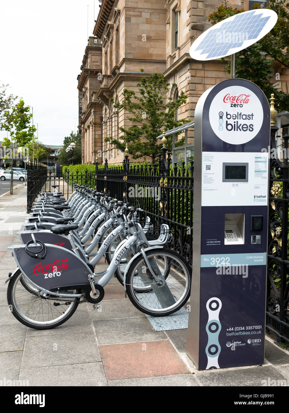Belfast by bicycle hi-res stock photography and images - Alamy