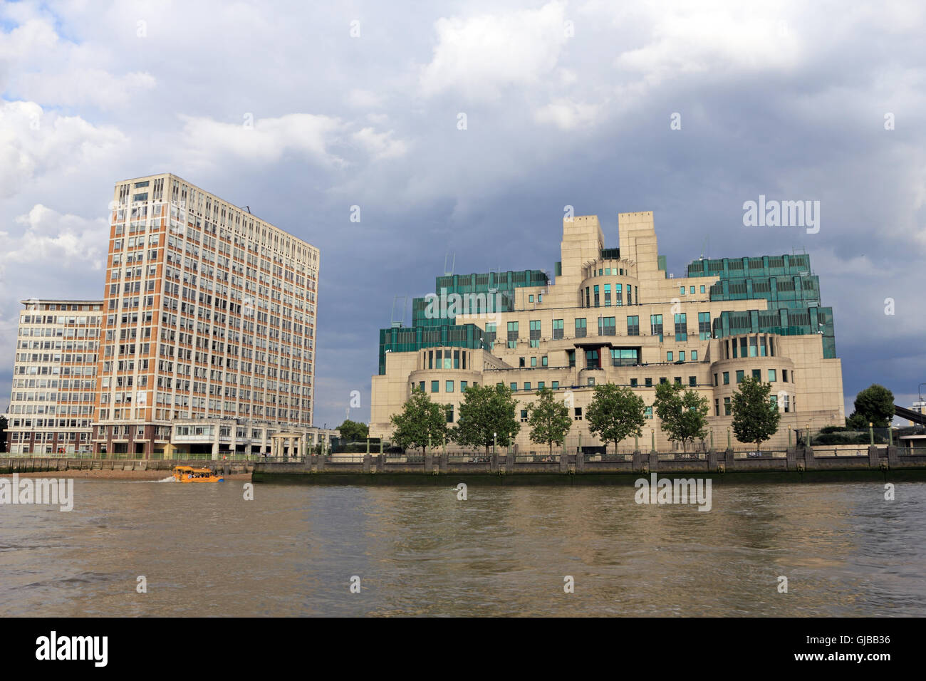 MI6 or Secret Intelligence Service building Vauxhall Cross London ...