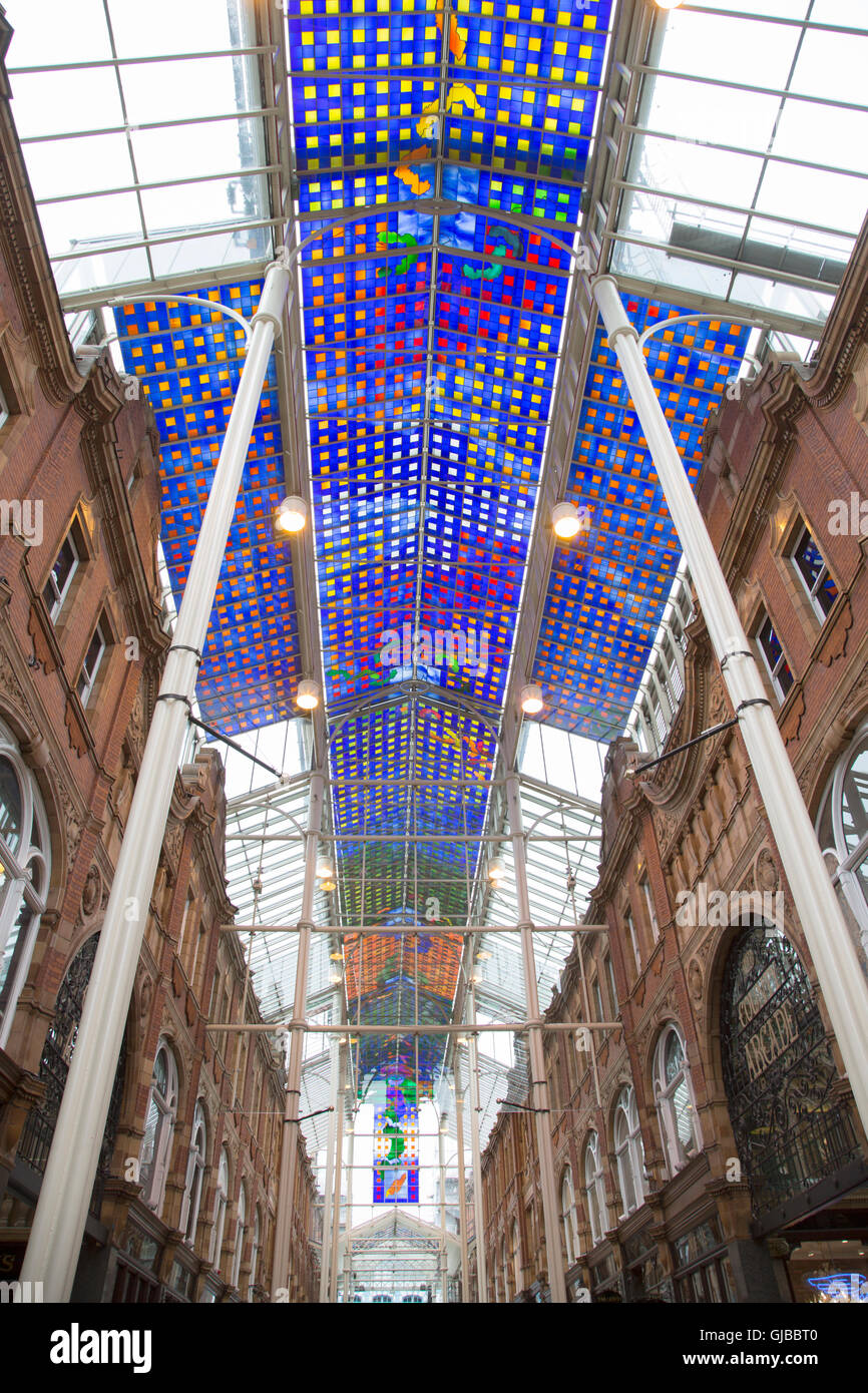 Cross arcade leeds hi-res stock photography and images - Alamy