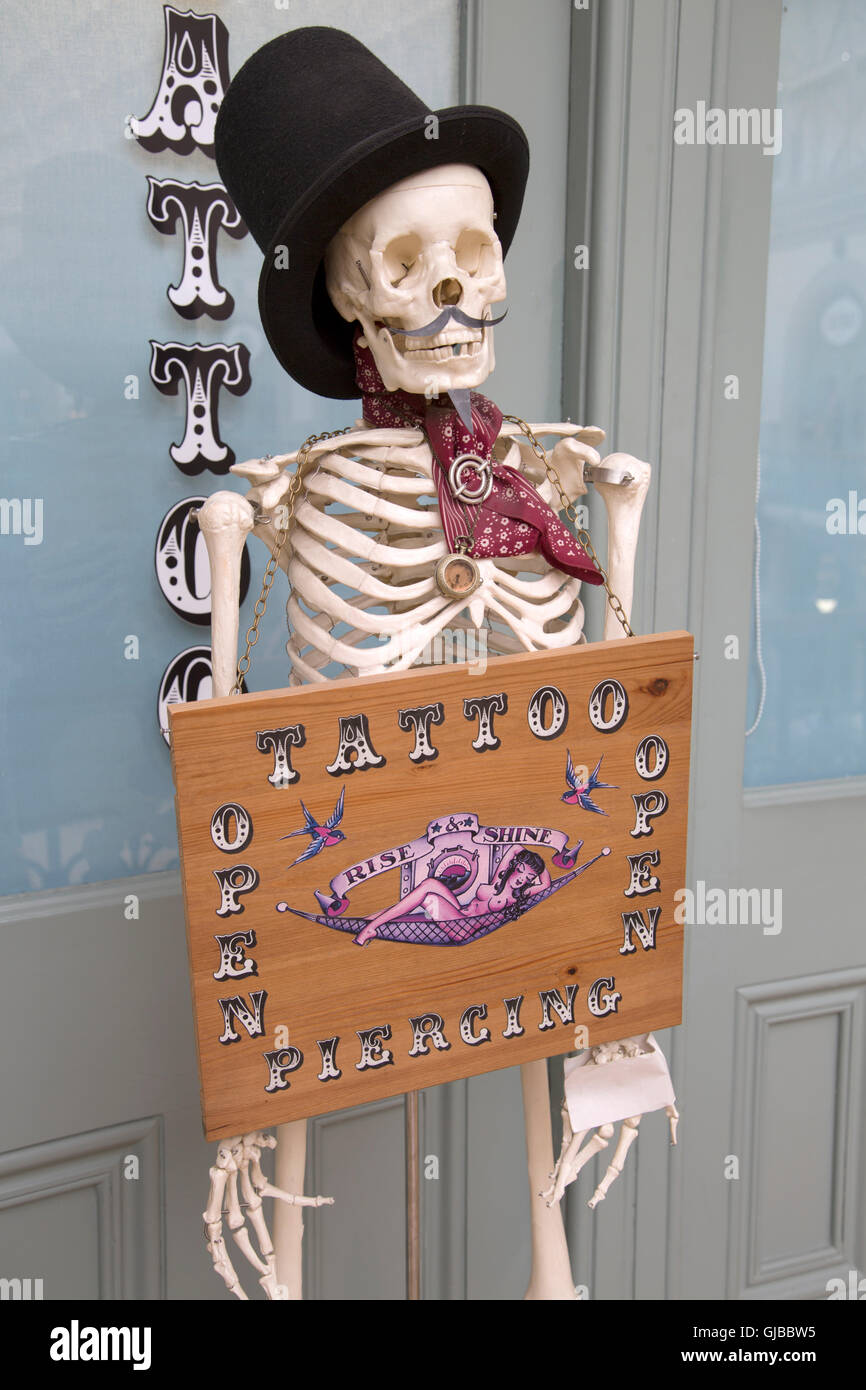 Tattoo Shop Sign High Resolution Stock Photography and Images - Alamy