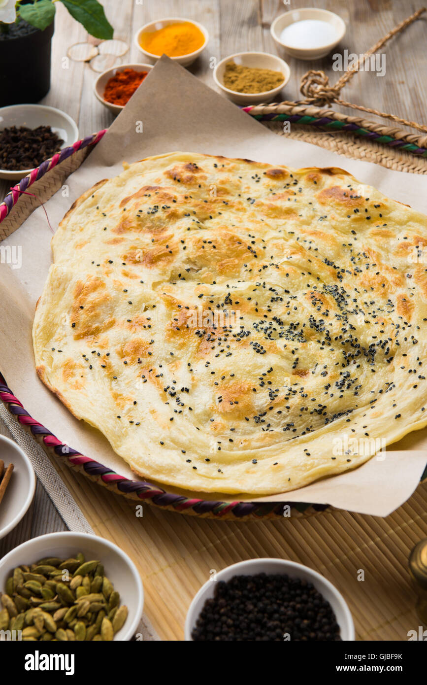 Yemeni flatbread hi-res stock photography and images - Alamy