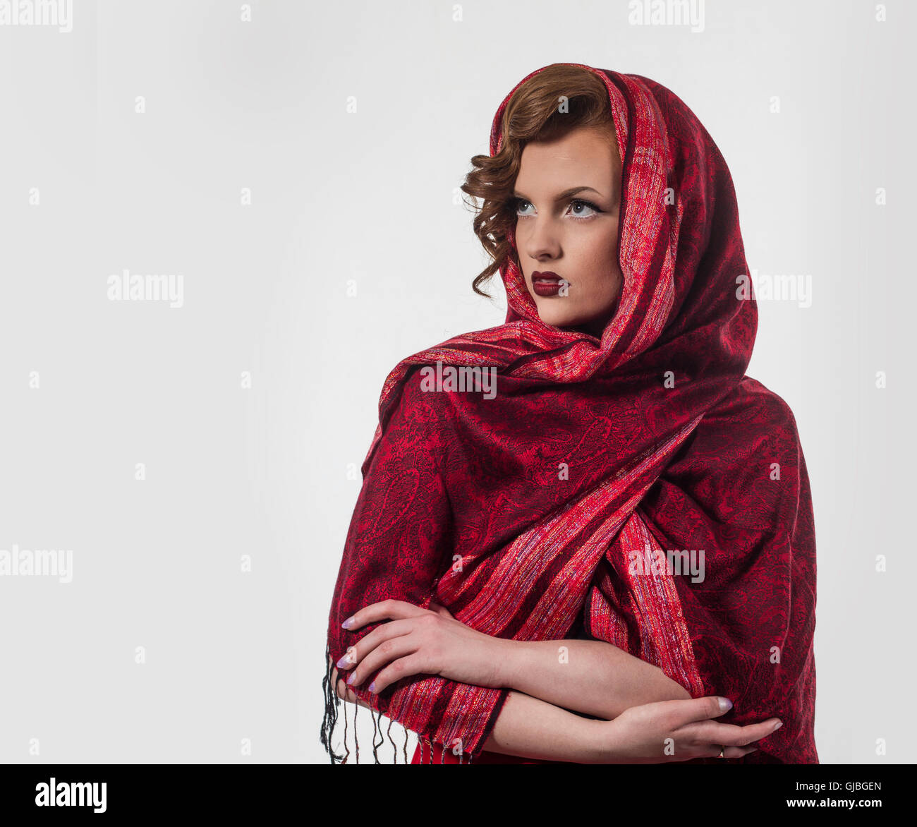 Headscarf shawl portrait hi-res stock photography and images - Alamy