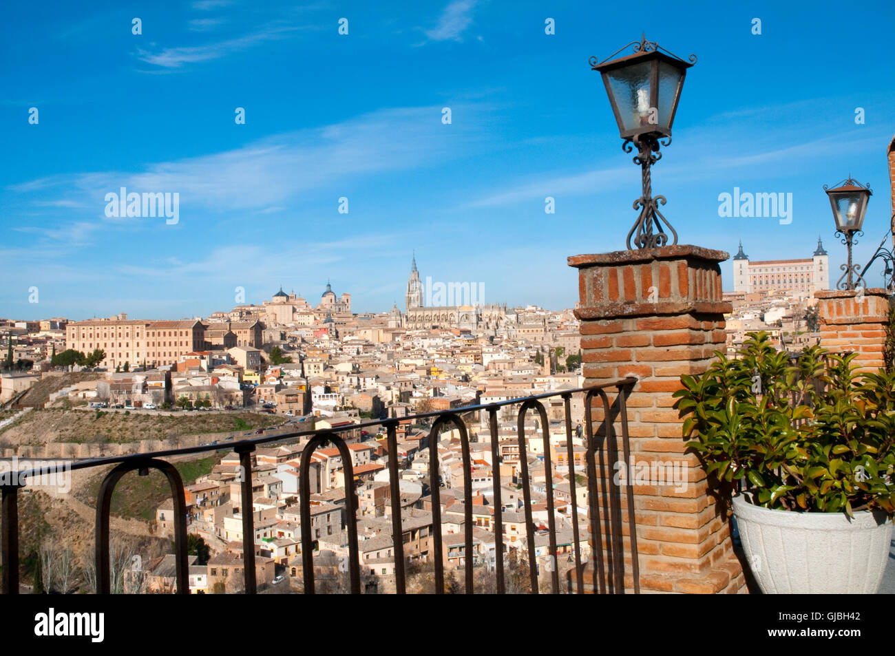 Toledo viewpoint hi-res stock photography and images - Alamy